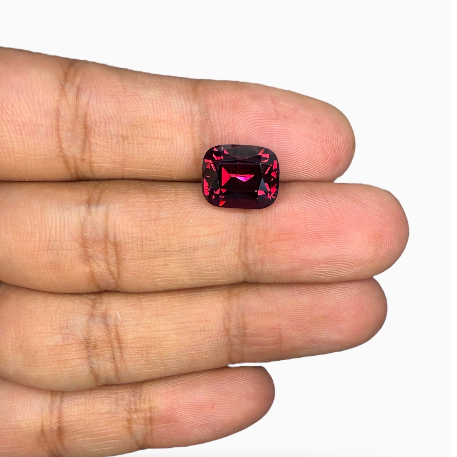 Loose Garnet Stones Online for Jewellery & January Birthstone – Raza ...